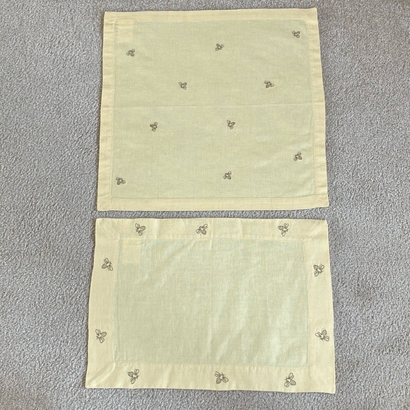 Pottery Barn | Dining | Pottery Barn Yellow Linen Placemats And Napkins ...
